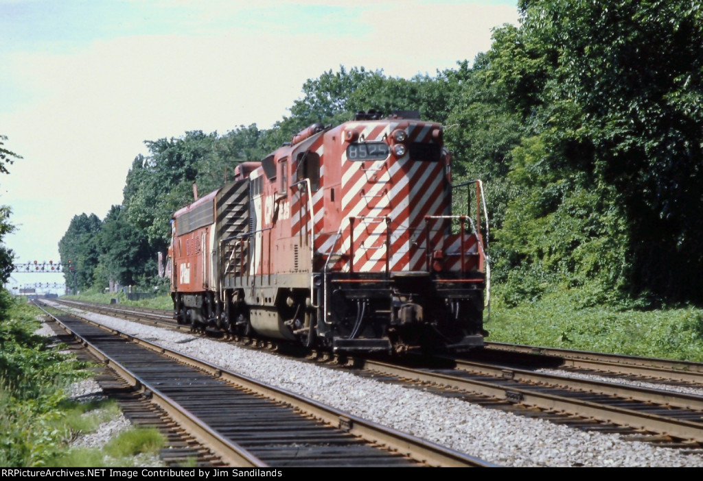 The power for The Canadian - GP9R 8525 and FP7A 1403 drop down to Windsor Station to pick up ...